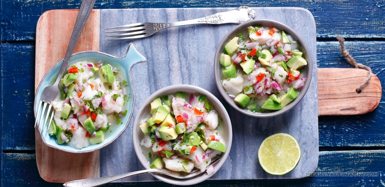 Ceviche - pescado marinado en jugo de limón